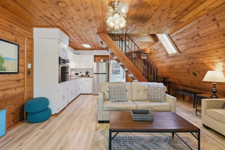 Chalet #65 Family Chalet Near Courts & Amenities - Stevensville, MI
