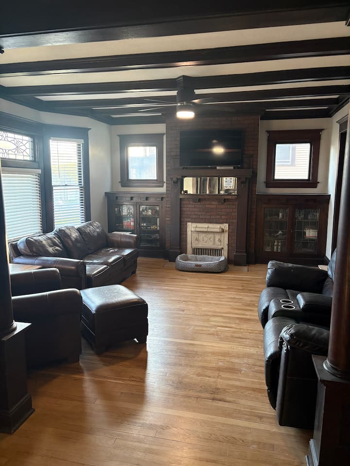 Centrally Located 1920s St. Paul Home! - Saint Paul, MN