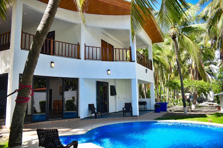 Glendy Beach House: Vista Y Relax Total - エルサルバドル