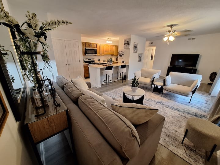 Commons On The Lake - Greensboro, NC