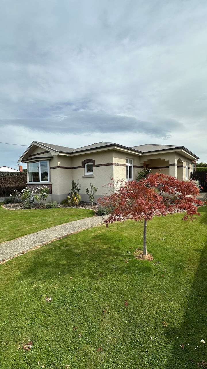 Brown Street Bliss! - Gore