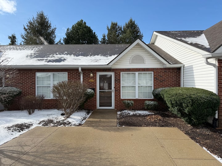 Keystone Garden Villa B - Indianapolis