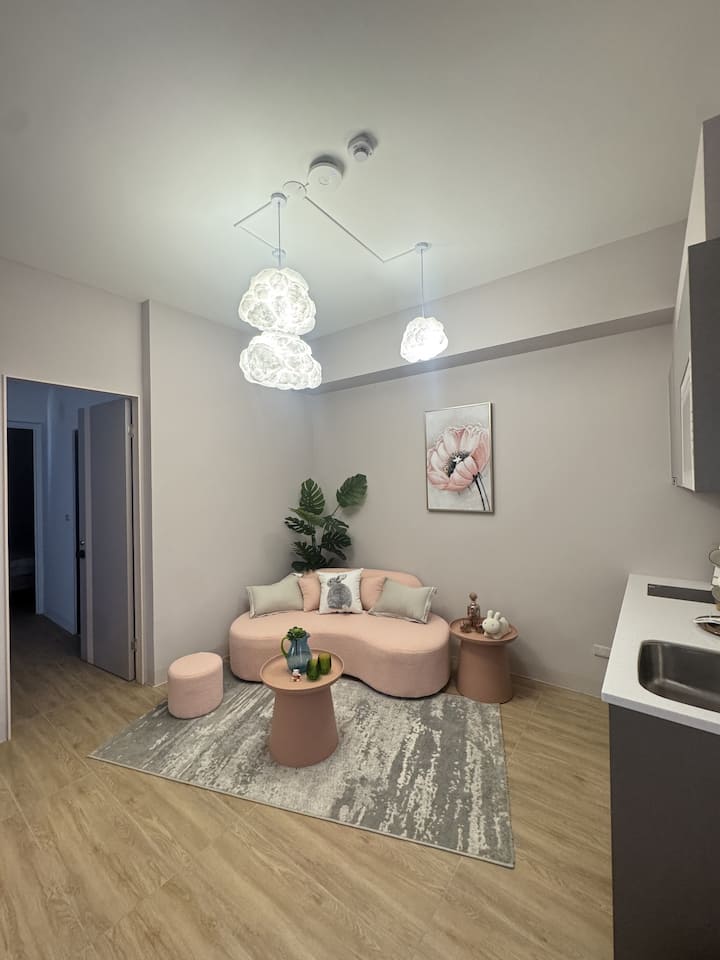 偶遇By Chance Stay-雲林虎尾包棟民宿｜柔粉八人房（左）｜雙區設計・6樓｜4人房（可包層 - 더우난 진