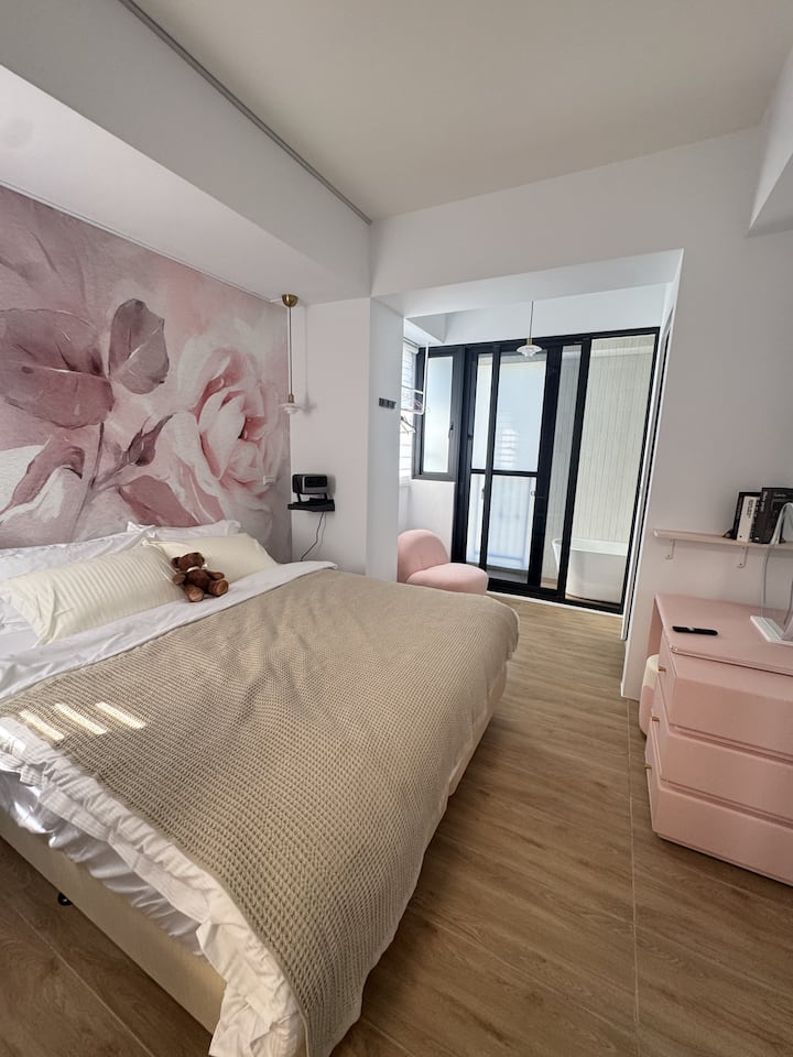 偶遇By Chance Stay-雲林虎尾包棟民宿｜柔粉八人房（右）｜雙區設計・6樓｜4人房（可包層 - 斗南鎮