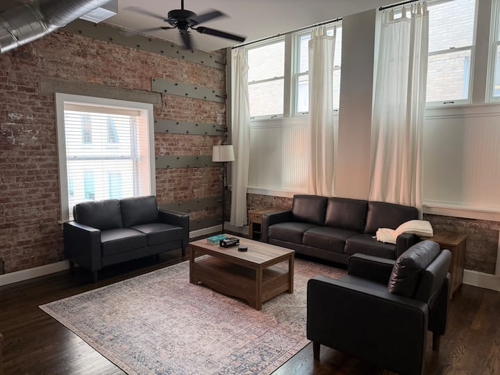 Mcouat Place 6d King Suite Downtown - Kota