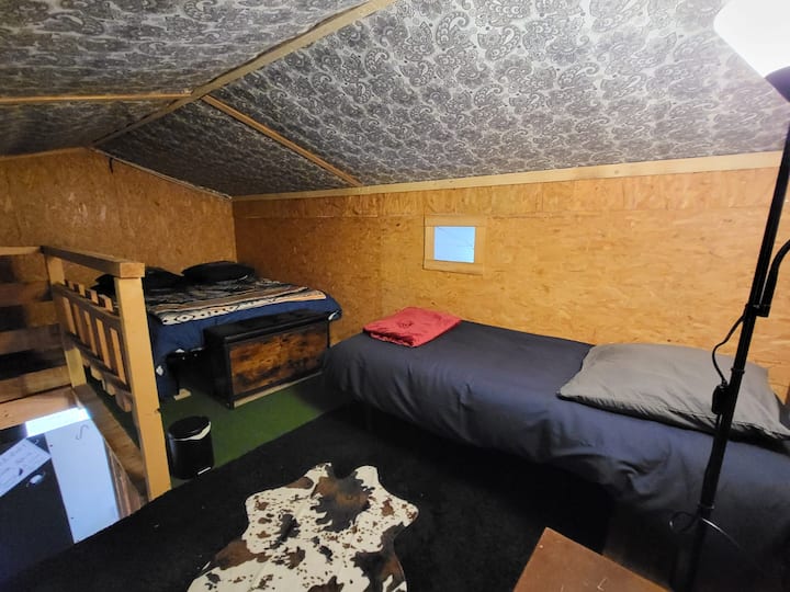 Coin Tranquille Pour Randonneur En Pleine Nature - Arbois