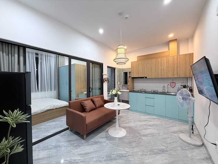 < Mới 100% > Căn Hộ 1 Phòng Ngủ - Máy Giặt Riêng - 峴港