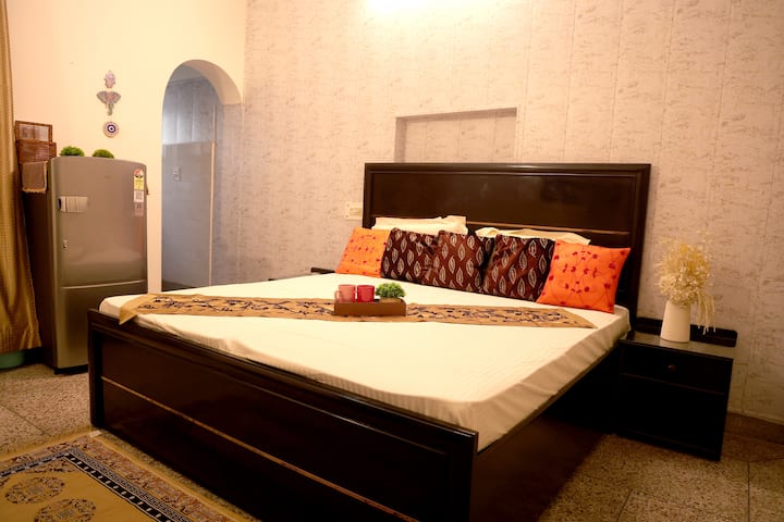 Parkside Cove (Lush Green) - Faridabad