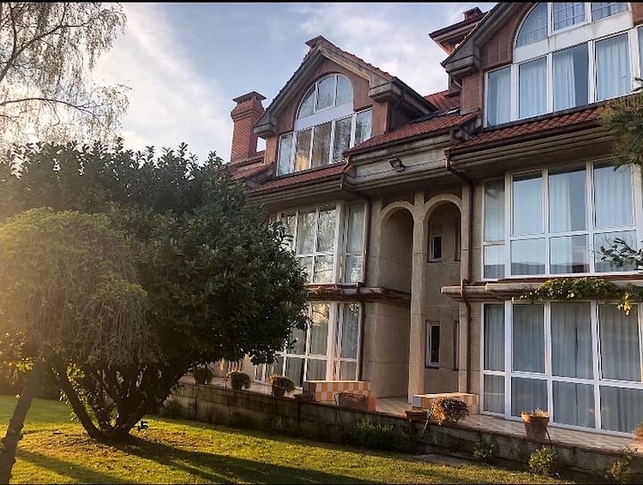 Apartment With Balcony And Garden In Pedreña - Santander