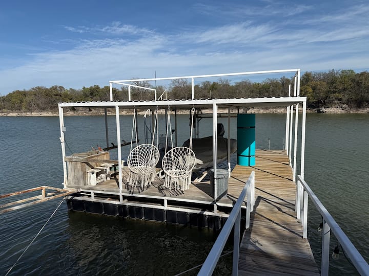 Cabin On The Cove - Lake Brownwood, TX