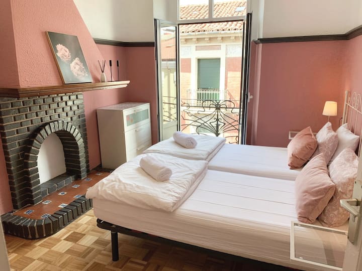 Leonhostel Habitacion Doble 2 Camas - León, Spain