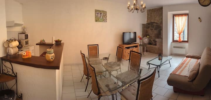 Appartement Dans Les Remparts De Ruoms - Ruoms