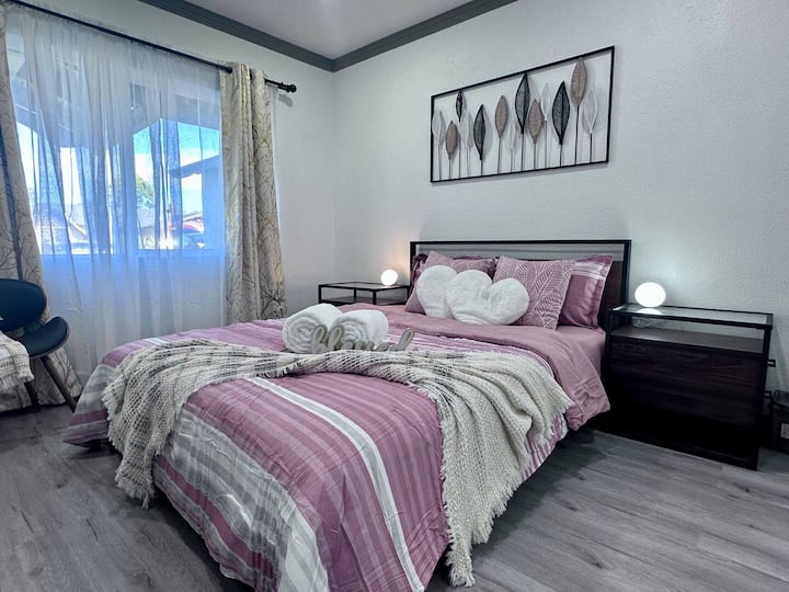 Bestel Getaway | Disney Arealittle Saigon Beach - Cypress, CA