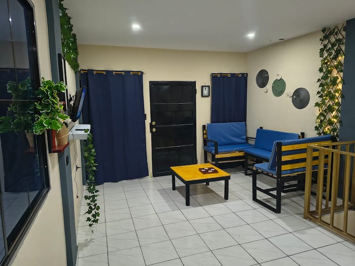 Airbnb - Santa Ana - Santa Ana