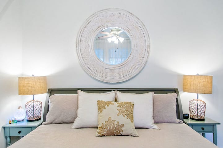 Monroe Suite At Blue Heron An Old Mandeville Stay - Mandeville, LA