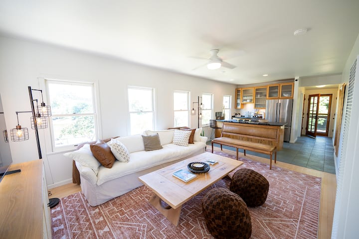 Riverfront Napa Retreat | Private Yard | Downtown - Napa, CA