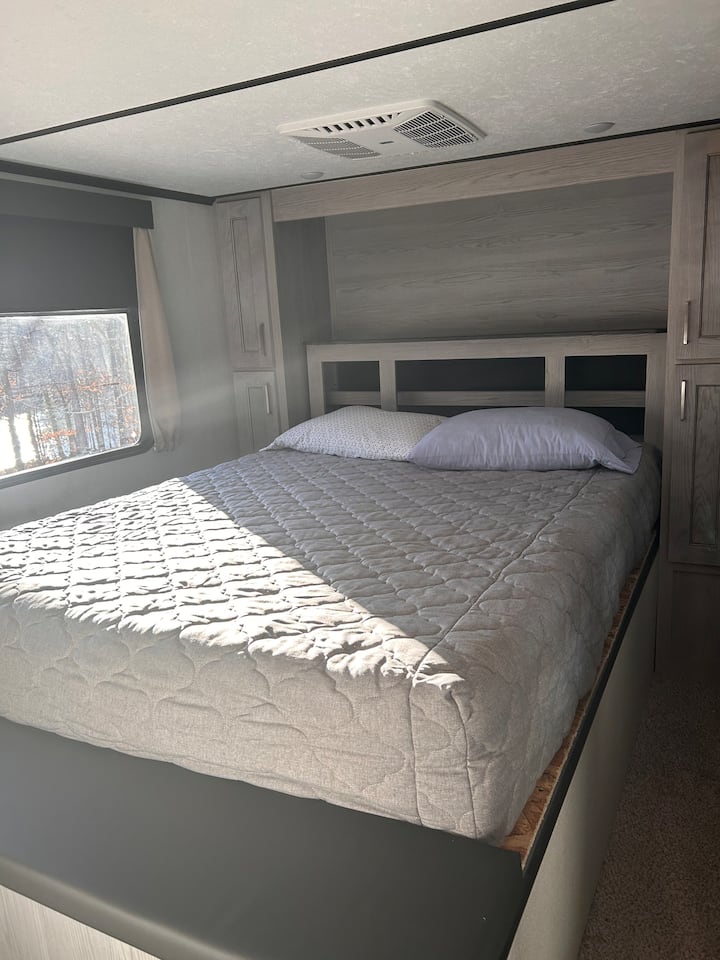 Keowee Cove 5th Wheel Rv - Walhalla, SC