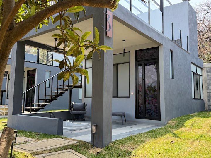Cabaña Moderna Tlayacapan Alberca - Morelos