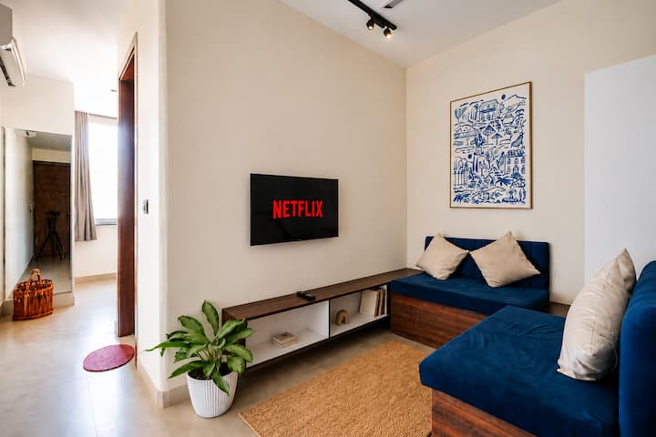 Ss03 Cozy & Quiet Studio | Lift | Free Parking - Gurgaon