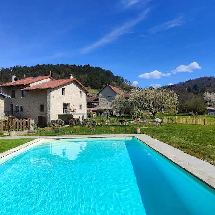 Chambre 2 Personnes, Petit Déjeuner Inclus Piscine - Pont-d'Ain