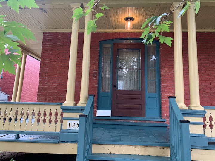 Chambre Dans Une Maison Historique Rénovée - Sherbrooke