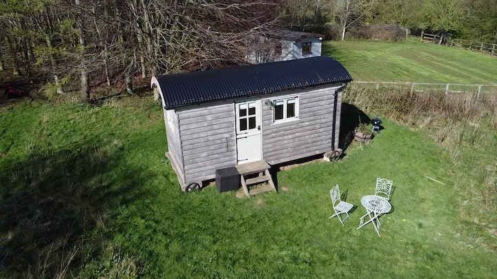 Meadow Hut @ Little Orchard Retreats - Ripon