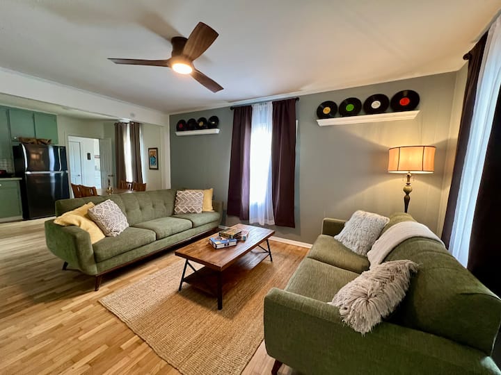 4br Family Retreat — Near The Beach & Uncw! - Wilmington, NC