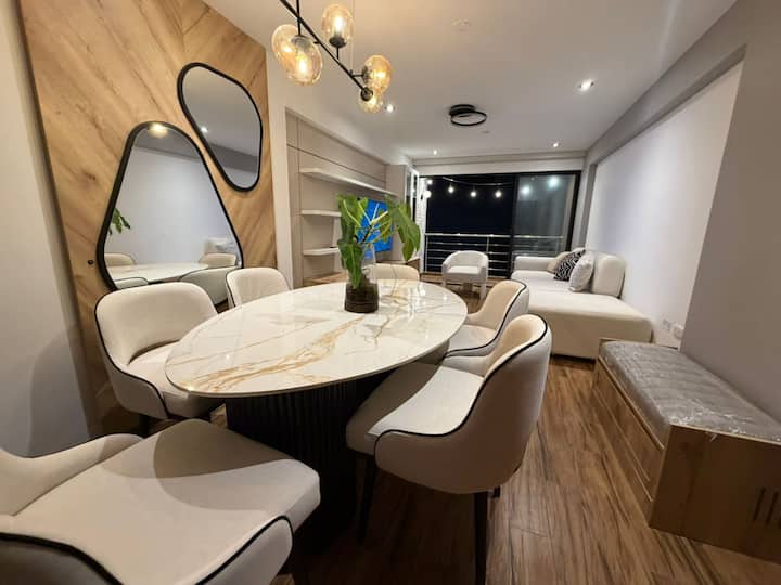 Departamento Cómodo, 8 Huéspedes Balcón Y Cochera - Trujillo, Peru