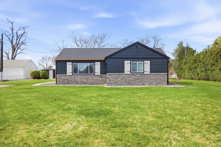 The Briar At The Blue Bridge - Burbank, WA