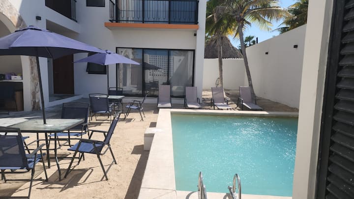 Casa Laura Azul Pool And Close To Beach - El Cuyo