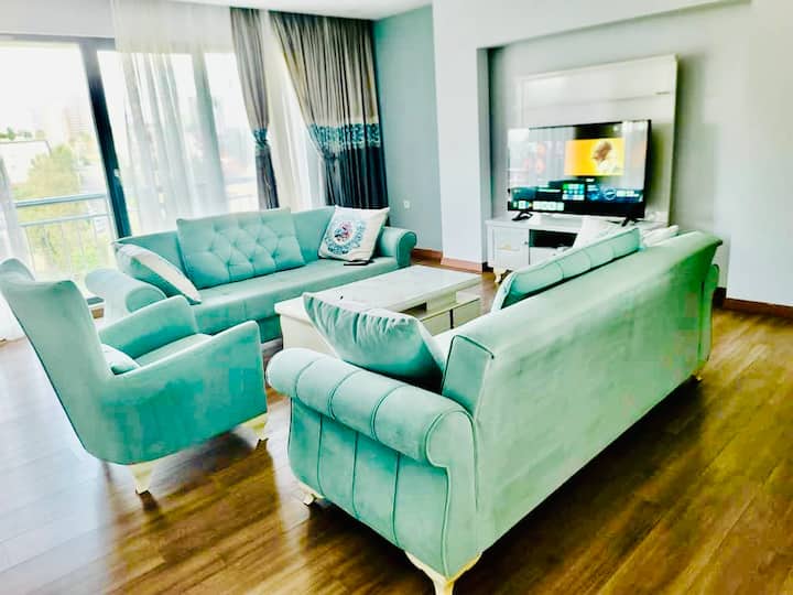 Luxury 4- Bed, 3.5- Bath Apartment - Old Airport - Addis Ababa