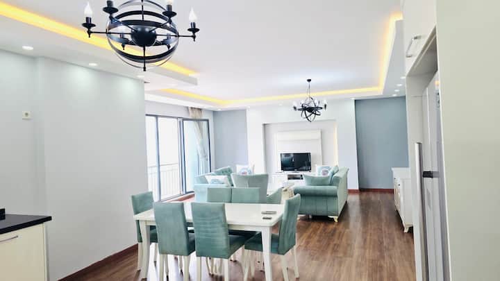 Luxury 4- Bed, 3.5- Bath Apartment - Old Airport - Addis Ababa
