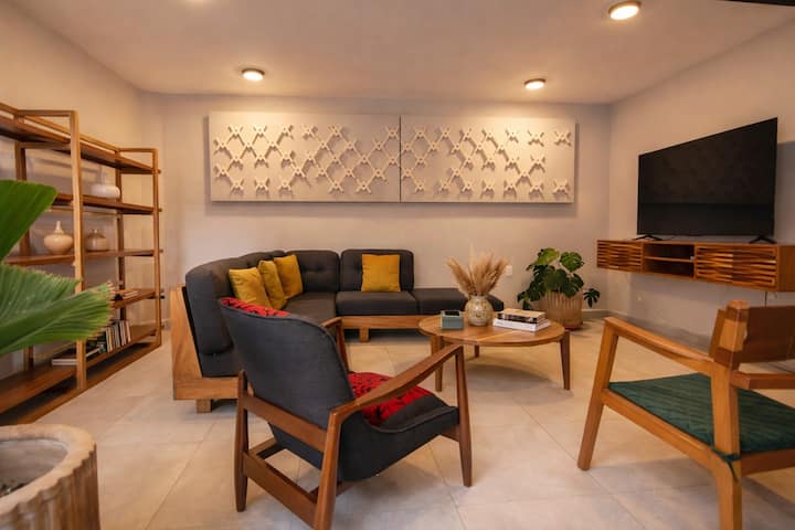Casa Aurelia | Cozy Stay With Ac & Parking - Oaxaca