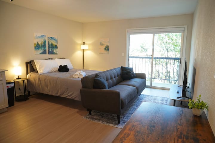 Urban Hideaway - Smart Stay - Raleigh, NC