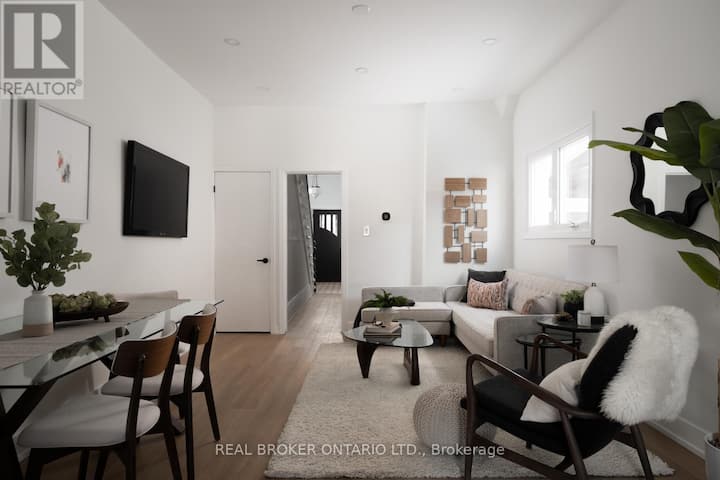 Specious House In Downtown Toronto Steps To Uoft - Toronto