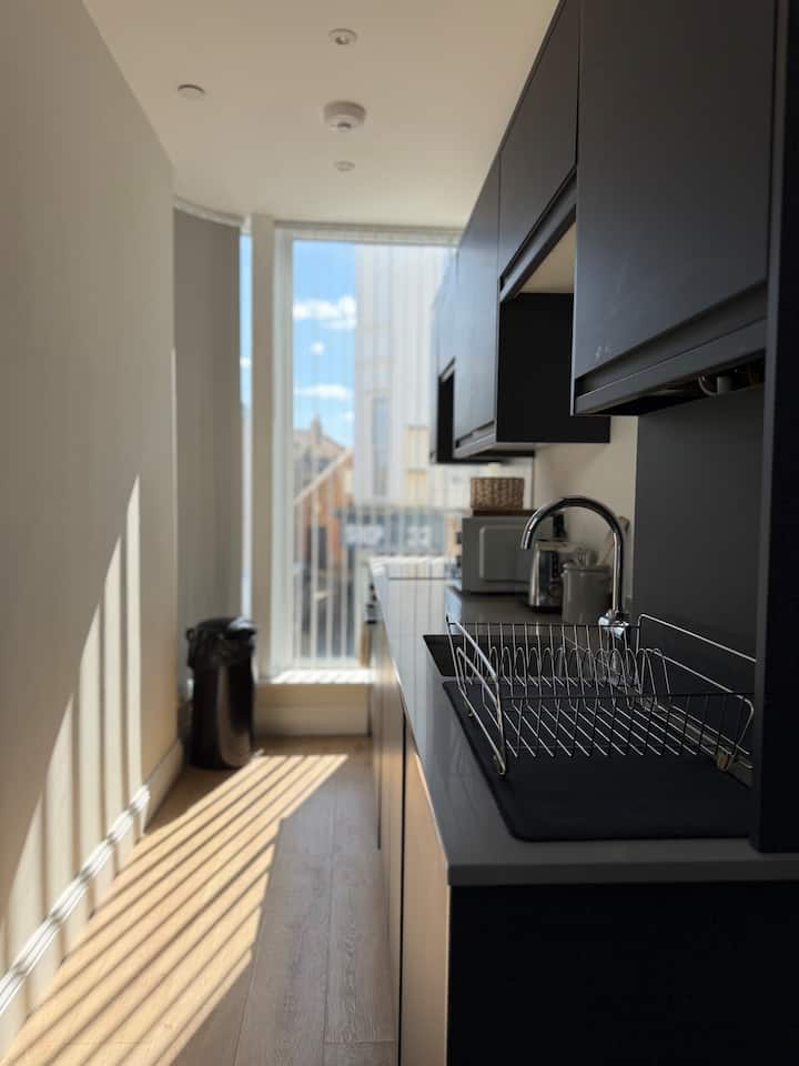 Bright & Modern Retreat Close To Seafront - Hastings