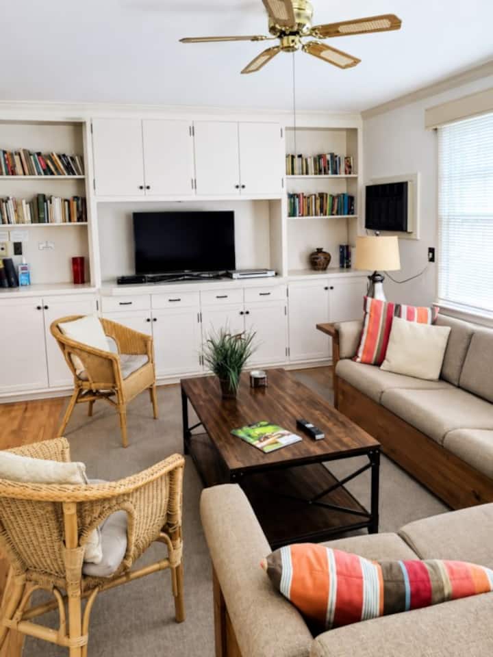 Private 2br Retreat For Near Downtown Annapolis - Arnold, MD