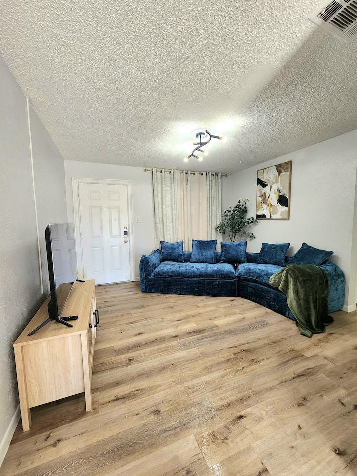 Blue Haven Condo - Midland, TX