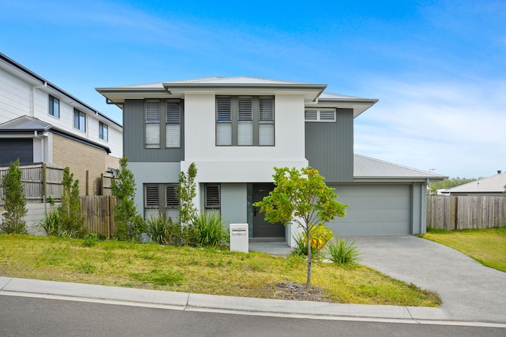 Modern & Spacious 3br 2ba In Spring Mountain M28 - Ipswich, Australia