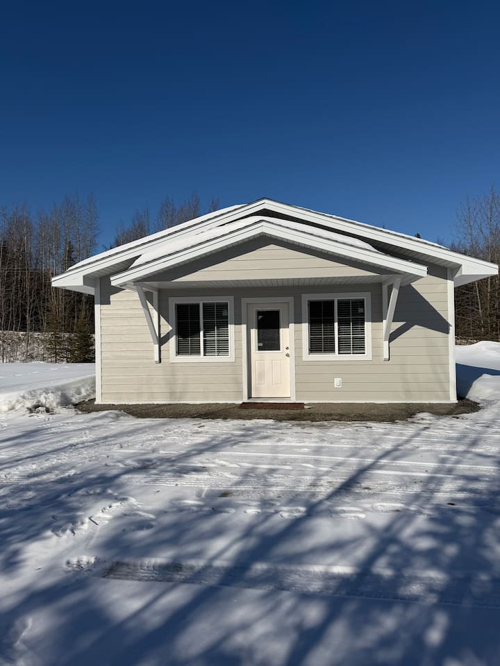 Tiny Alaska | Grey Home - Sterling, AK