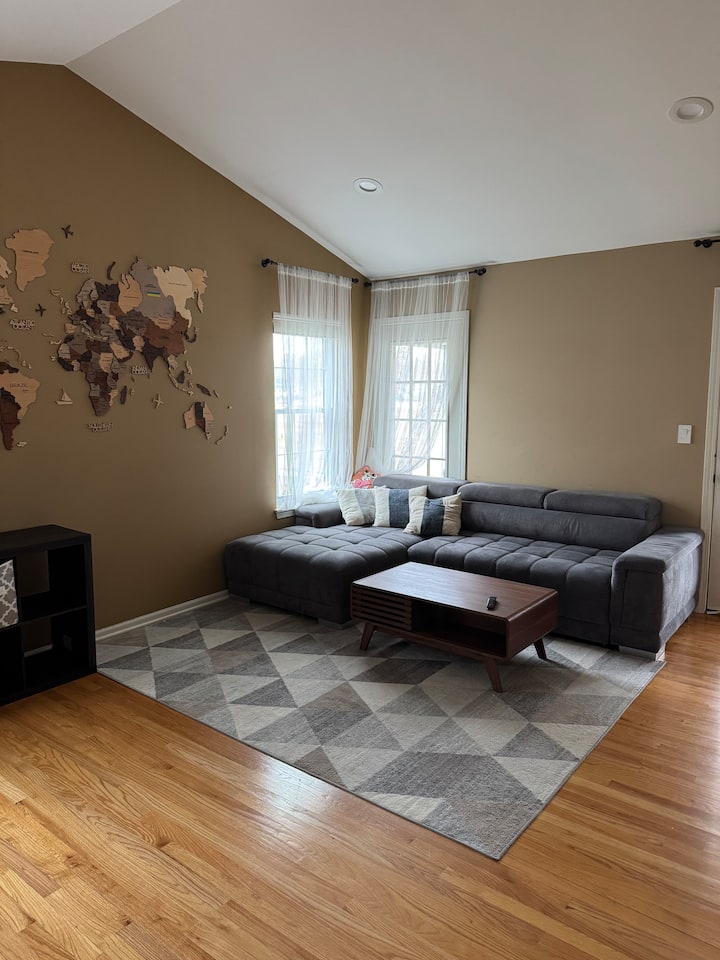 Streamwood Escape - Hoffman Estates, IL