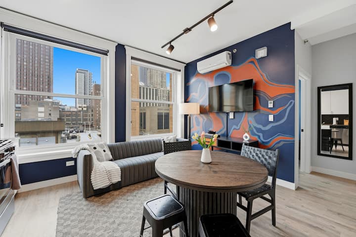 Plymouth Collection: 3bd 2ba With Gym & Rooftop - シカゴ