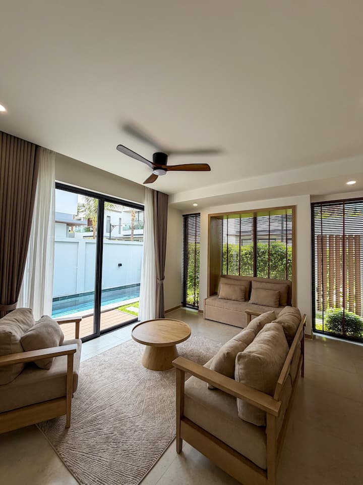 Tropical Villa W Private Pool - 80m To Beach - Phú Quốc