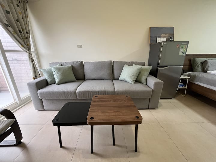 180*200cm European Ikea Bed / 3 Mins To South Bay - Taiwan