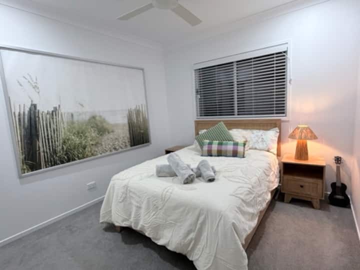 Relax & Unwind I Modern Home With Yard - Sunshine Coast Queensland, Australia