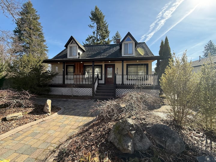 Lake City Hideaway - Coeur d'Alene, ID