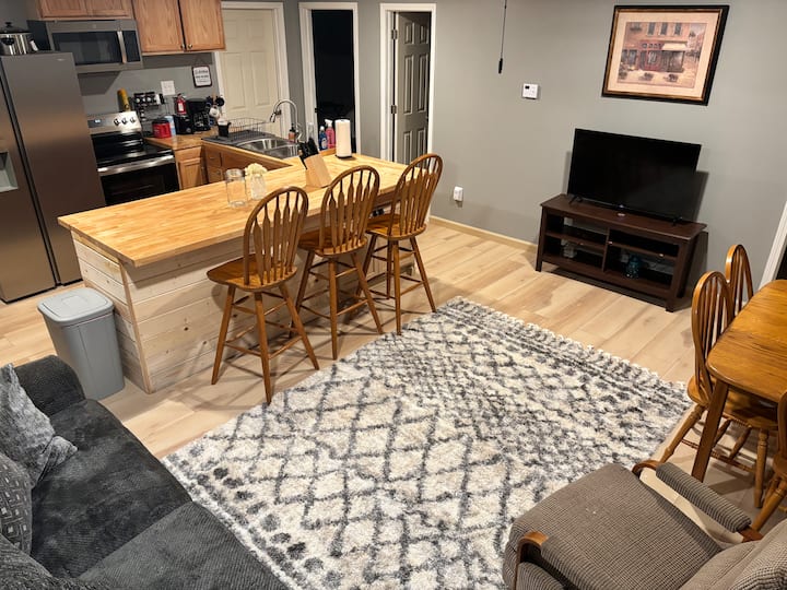 3 Bed 1 Bath, Fast Wi-fi, Fast Washer/dryer - Huntsville, MO