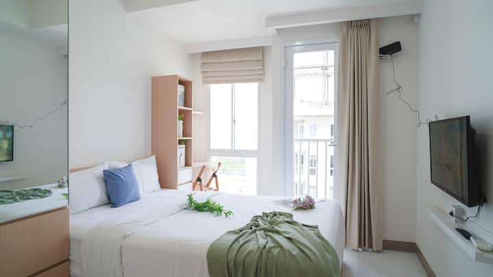 Apartment Minimalis Dengan Pemandangan Pantai Pik2 - Jakarta