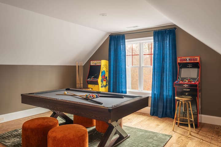 Pickleball/golf Sim/hot+coldtub/sauna/arcade/games - Fayetteville, WV