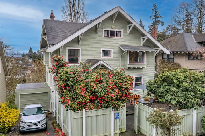 Classic Bay View Charmer - Tacoma, WA